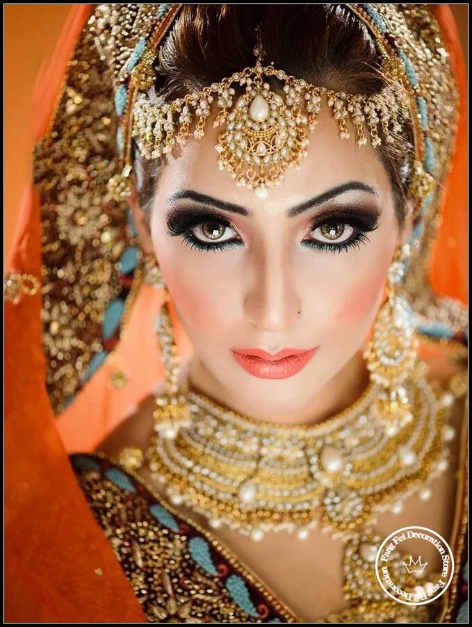 Алмазная мозаика на подрамнике "Индийская невеста" круглые бриллианты 40х50см