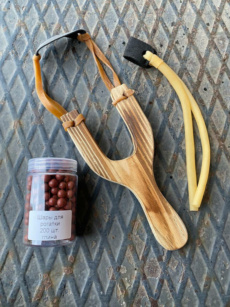 Комплект Хулиганский: деревянная рогатка, запасной усиленный жгут 45 см, 200 глиняных шаров