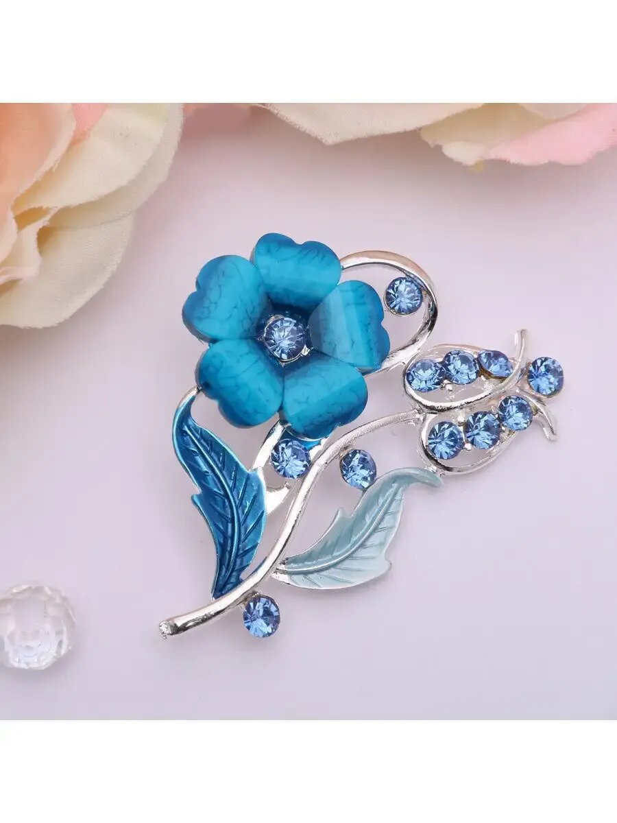 Брошь, стразы