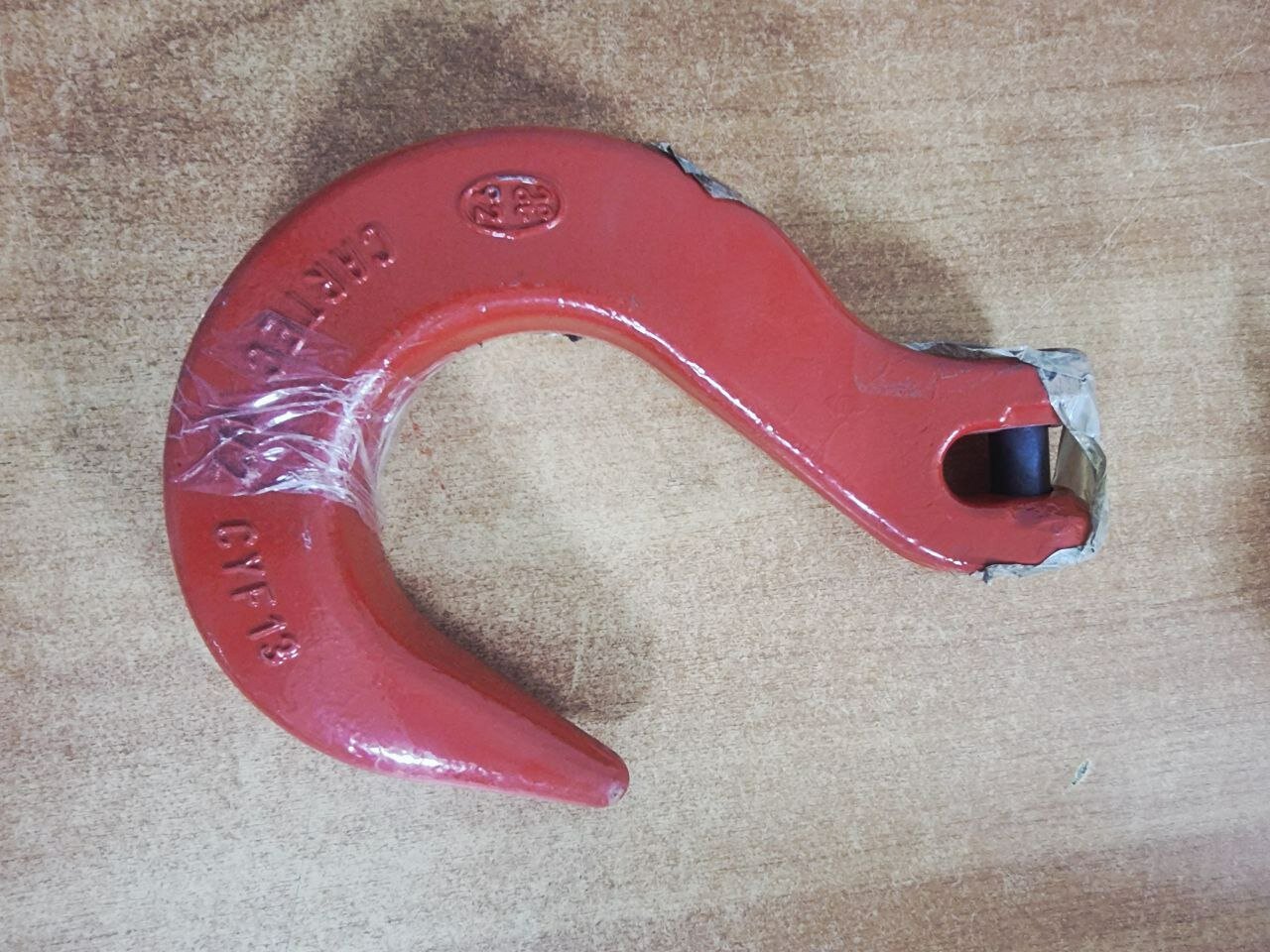 Крюк укорачивающий с вилочным сопряжением 13-8 красный Германия