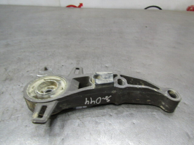 Кронштейн радиатора правый Scania 6-series