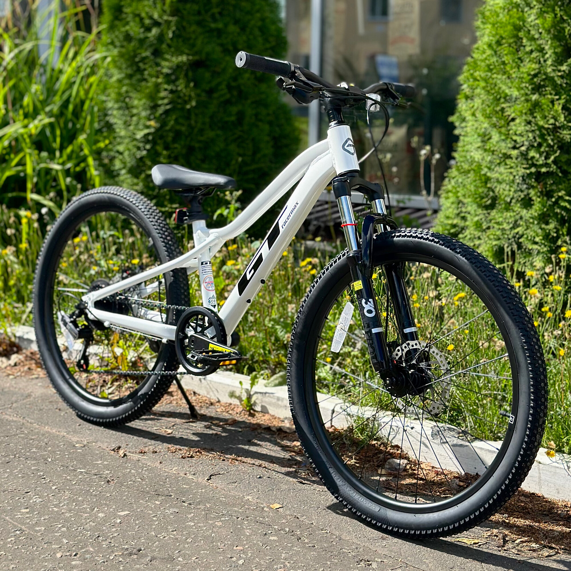 Подростковый горный велосипед BREND GT RACER ORIGINAL GT600, диаметр колес 24", рама алюминий, белый