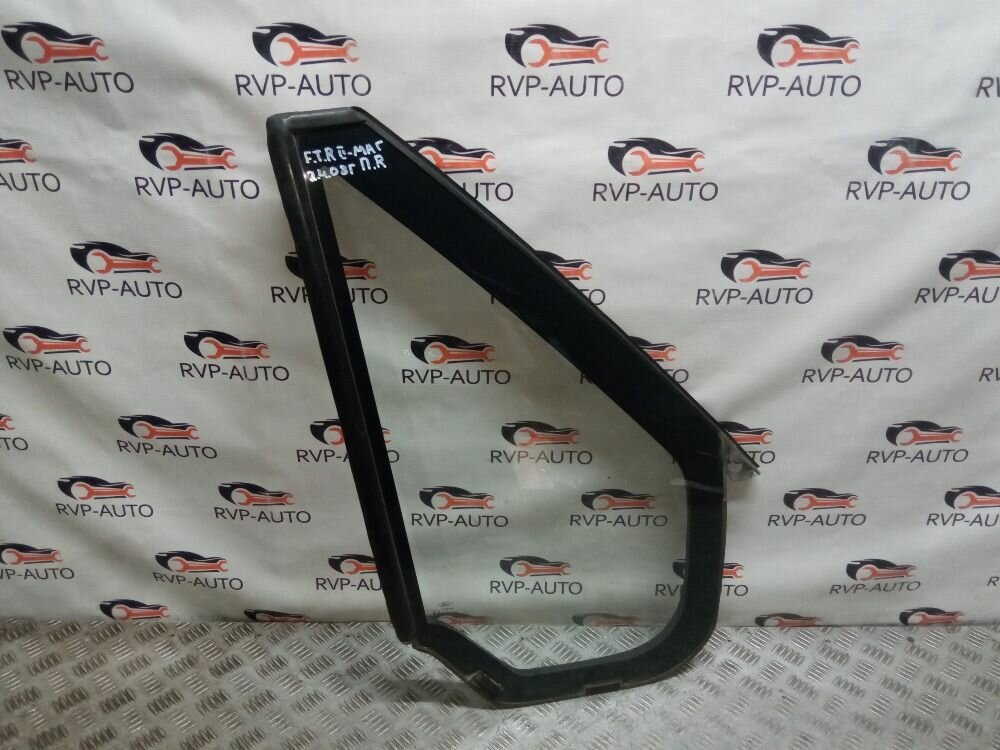 Форточка двери передней правой Ford Transit TT9