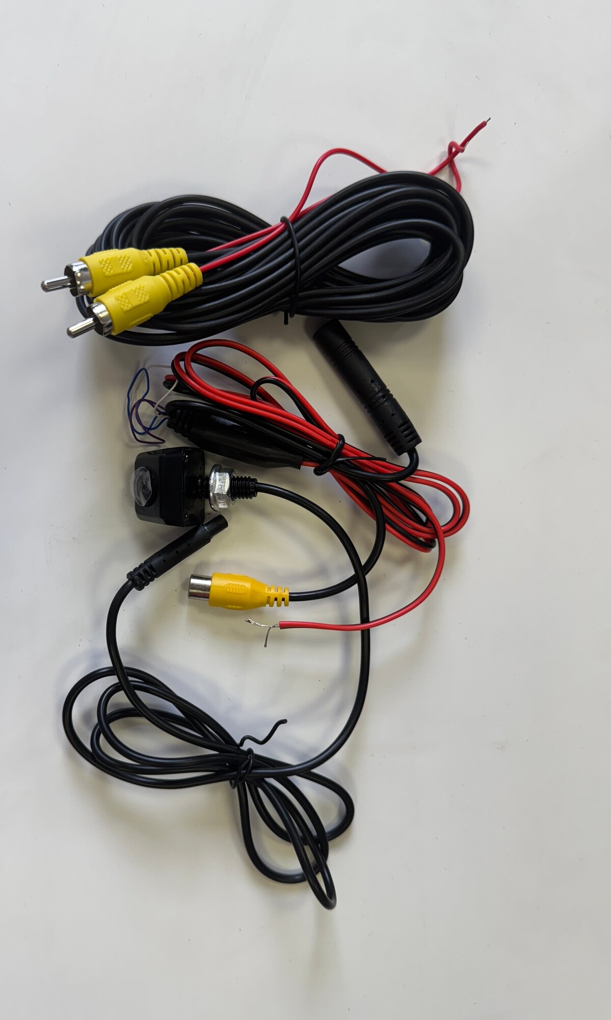 Камера заднего вида PHANTOM Ca-0107 (CVBS/AHD)