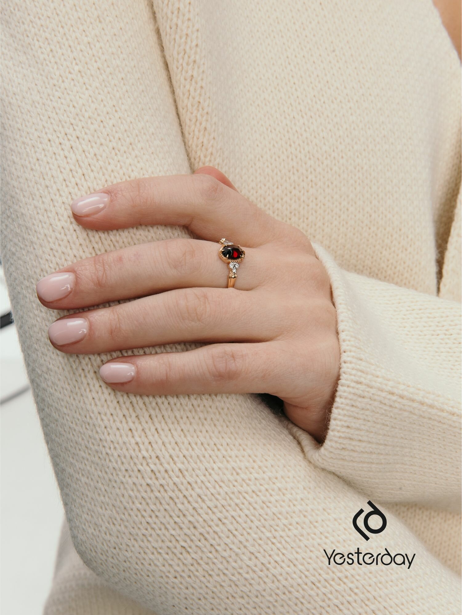 Кольцо, красное золото, 585 проба, гранат, фианит