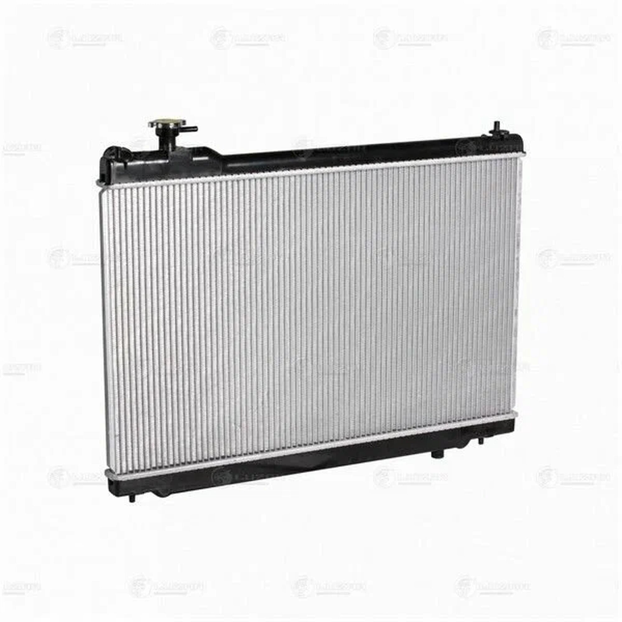 Радиатор охлаждения для а/м Infiniti FX35 (03-) , LUZAR LRC1480