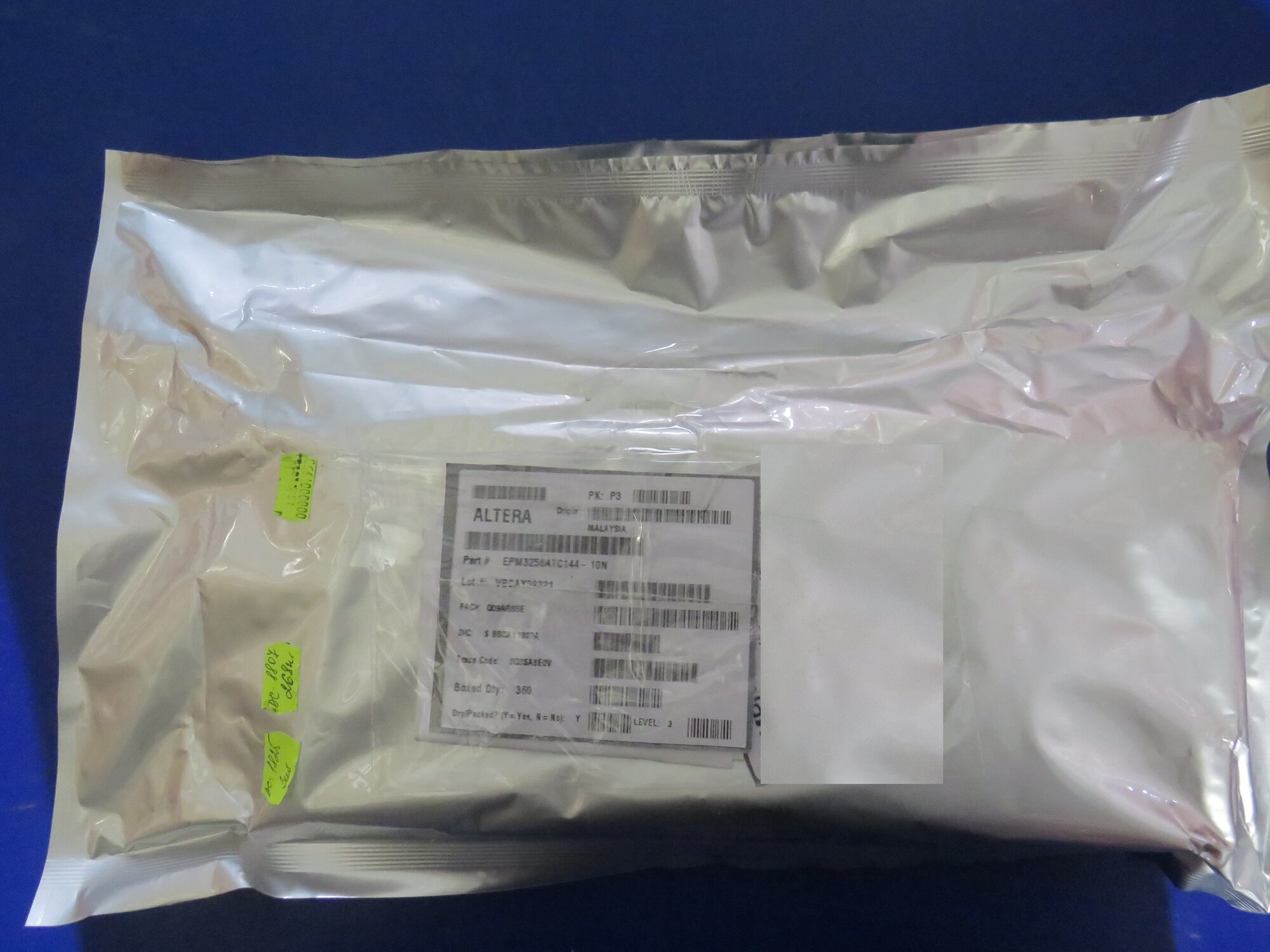 Микросхема ALTERA EPM3128ATC100-10N, программируемая, 128 макроячеек