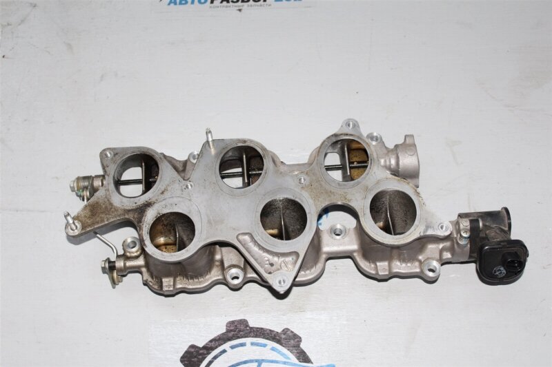 Впускной коллектор TOYOTA Crown GRS182 3GR-FSE