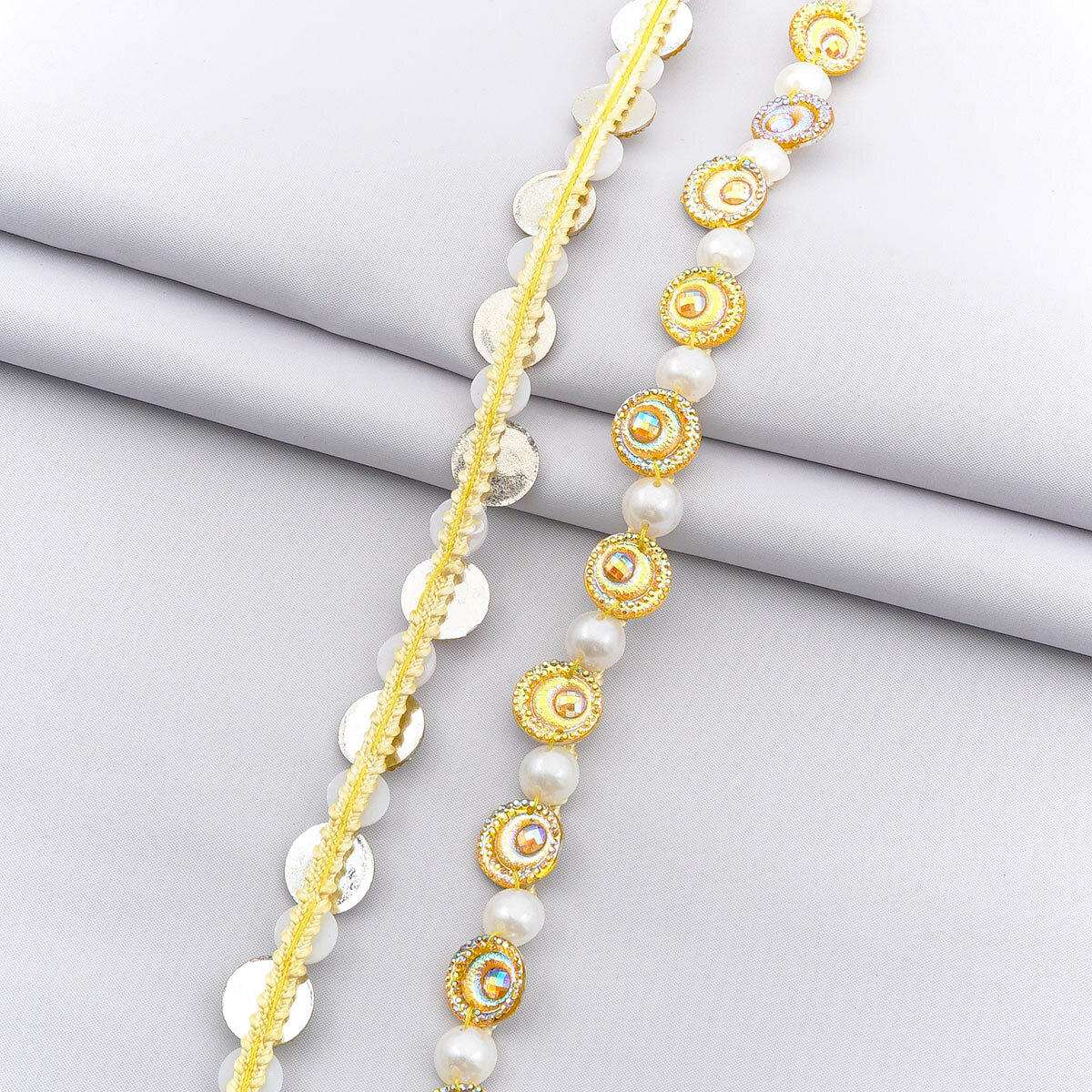 Тесьма декоративная для рукоделия, ширина 1,5 см, длина 7,7 м, цвет золотистый