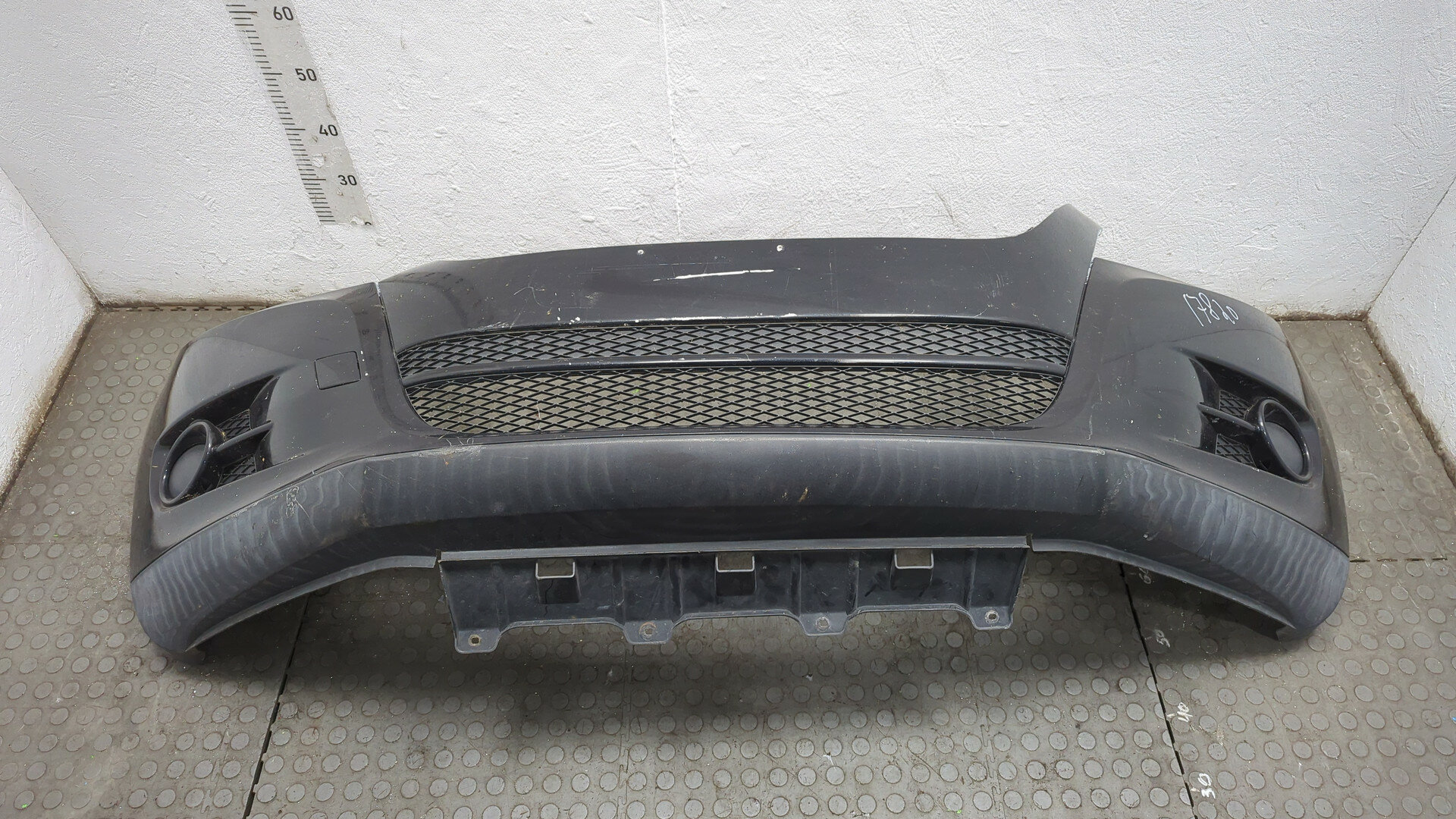 Бампер передний Volkswagen Tiguan Б/У