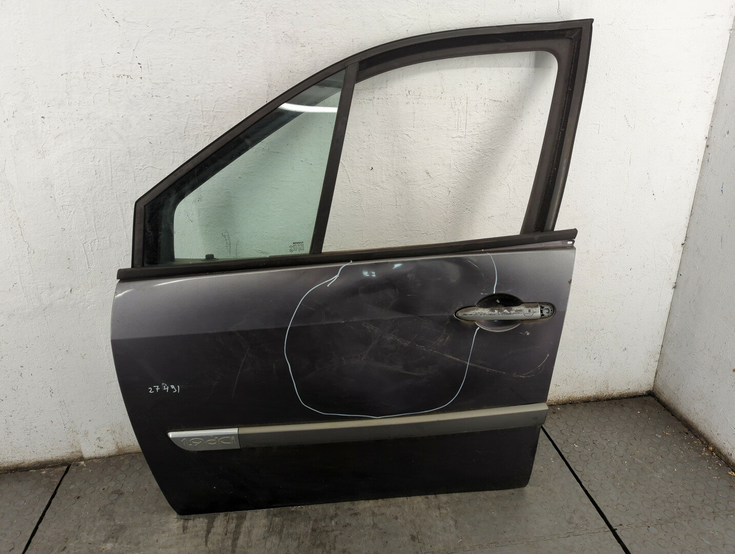 Дверь боковая (легковая) левая передняя Renault Scenic Б/У