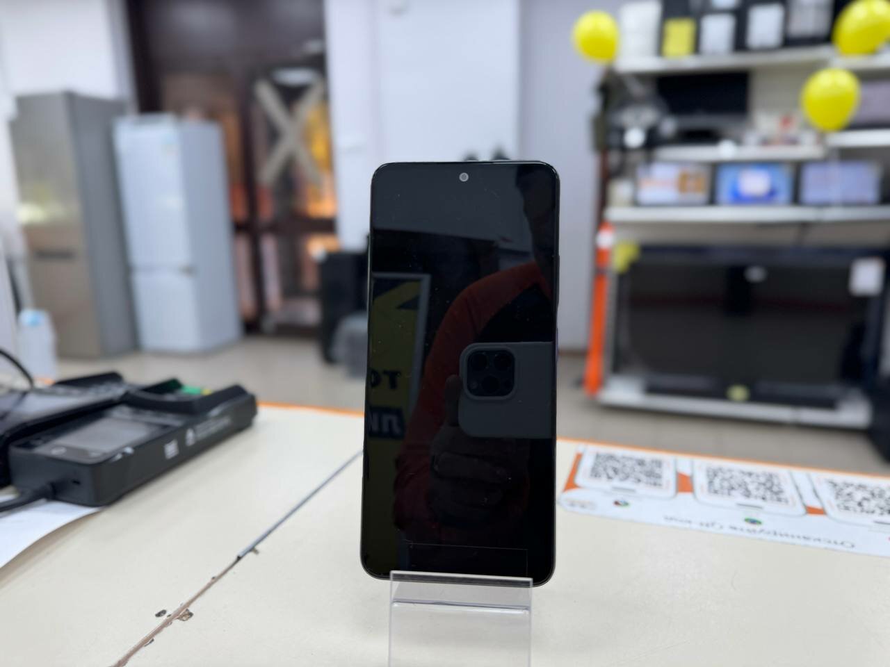 Смартфон Xiaomi POCO X5 Pro 5G 6/128 ГБ Global, Dual nano SIM, черный, уцененный товар