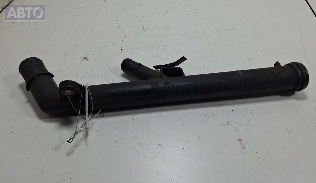 Трубка охлаждающей жидкости пластиковая Renault Megane 2 (2002-2008)