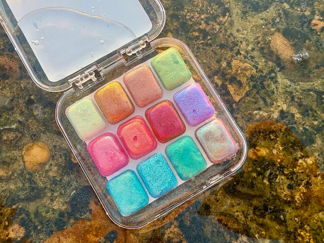 Краски акварельные