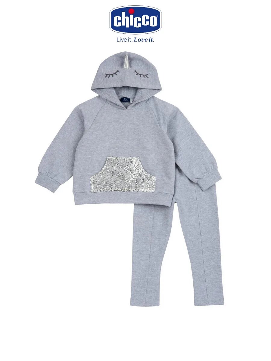 Костюм спортивный