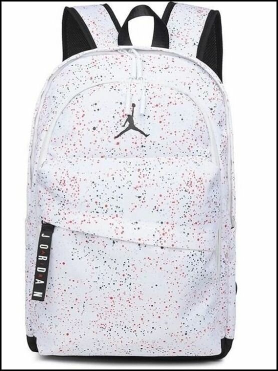 Бестселлер Nike с фирменным лого