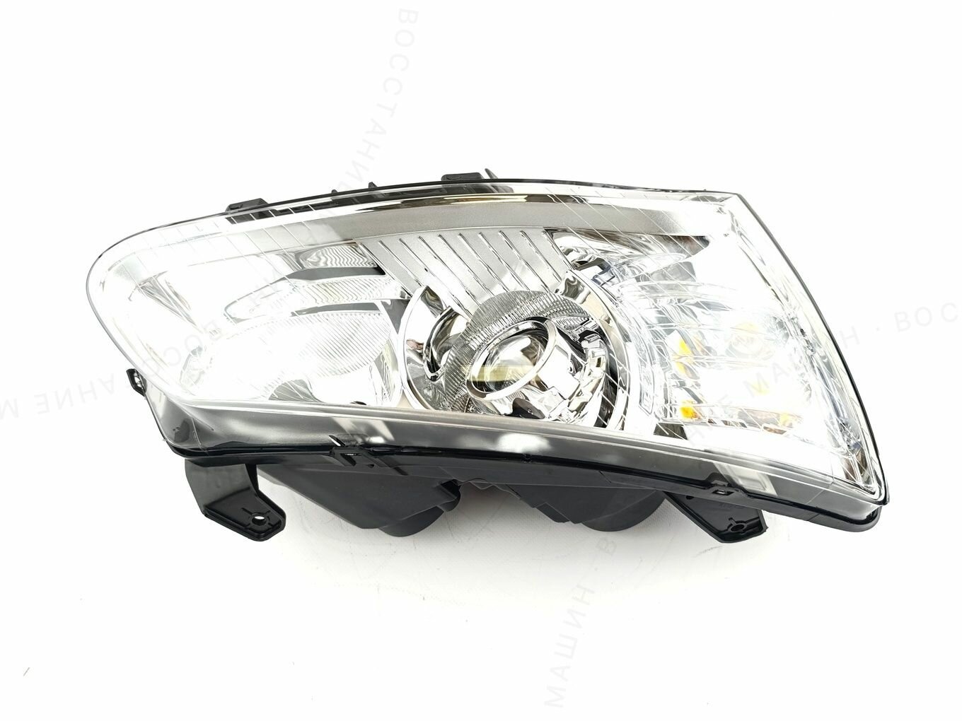 Фара передняя правая для Geely Emgrand 7 / 1067002010