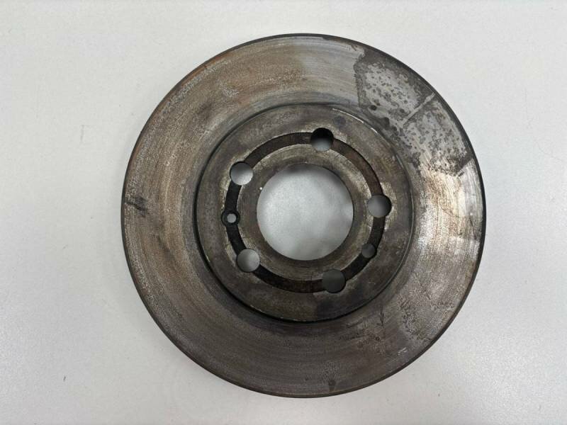 Диск тормозной передний Volkswagen Polo Sed RUS 2011 кат.номер: 6R0615301