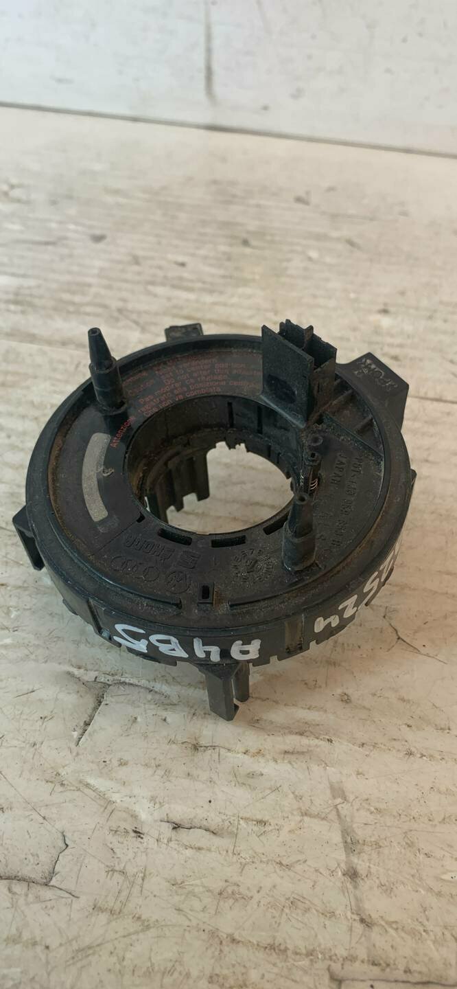 Шлейф рулевой Audi A4 B5 1999 1J0959653B