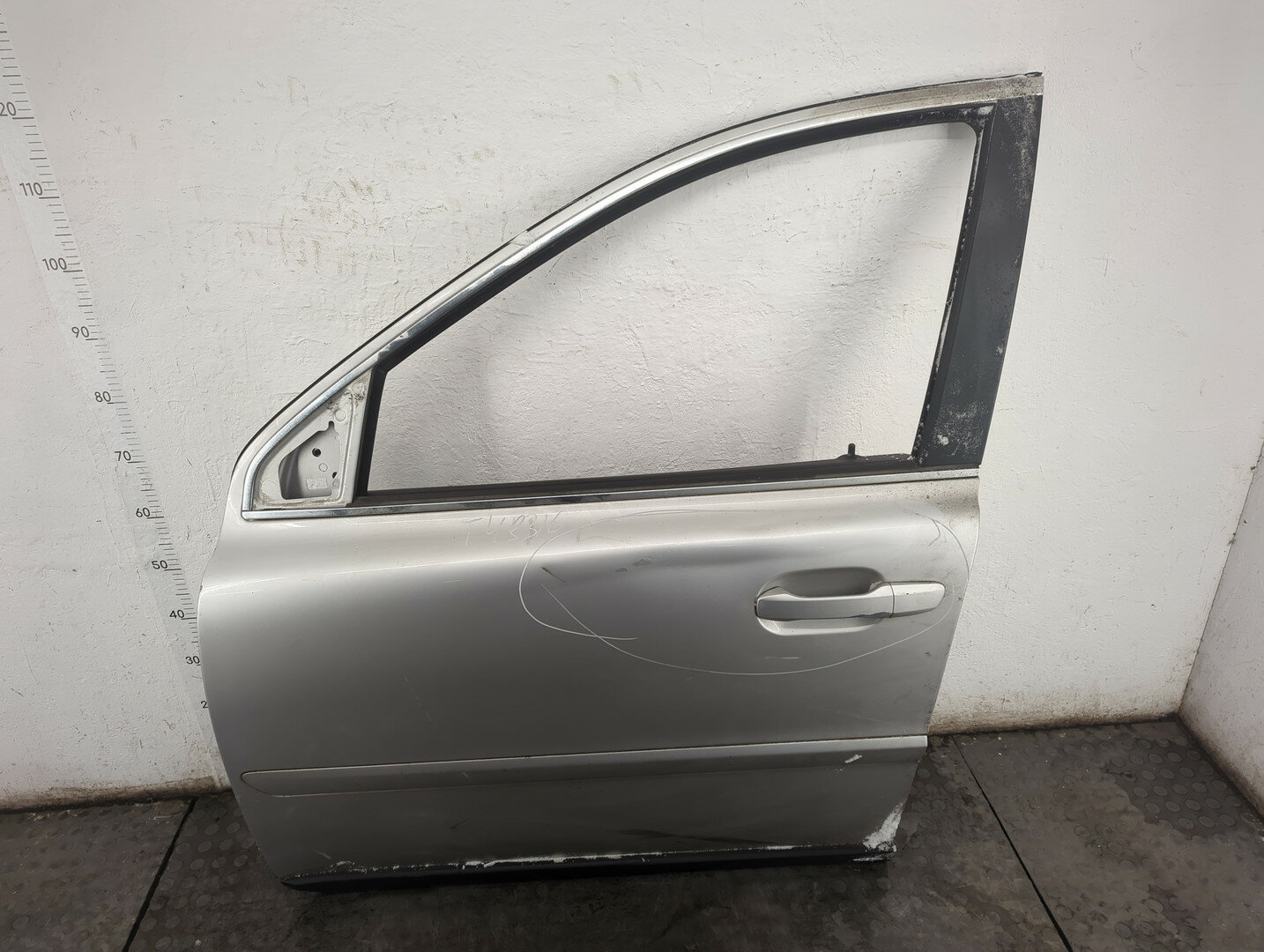 Дверь боковая (легковая) левая передняя Volvo XC90 Б/У
