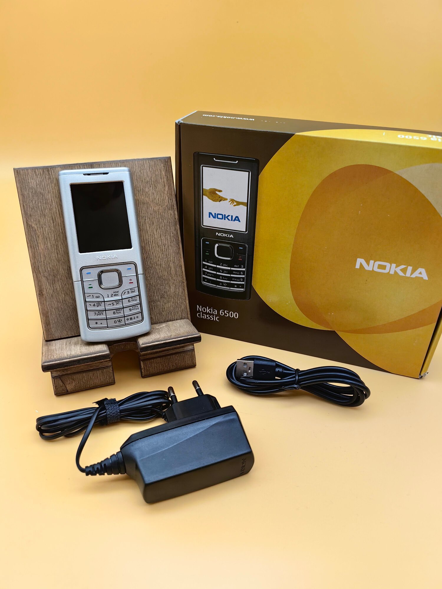 Мобильный кнопочный телефон Nokia 6500 Classic, Серебристый