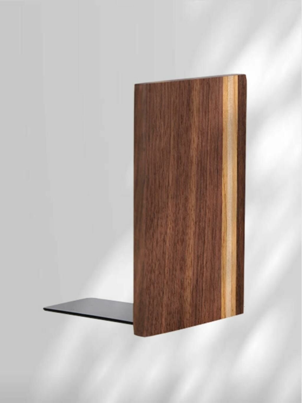 Деревянная подставка для книг