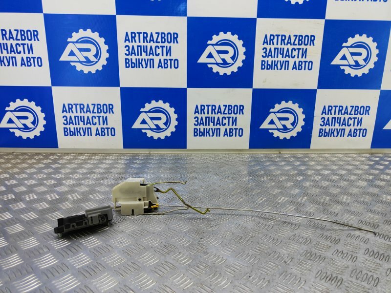 Б/У Замок двери передней правой Hyundai Sonata 4 EF / Хендай Соната 4 EF 2.0 G4GC 137 Л.С 2007