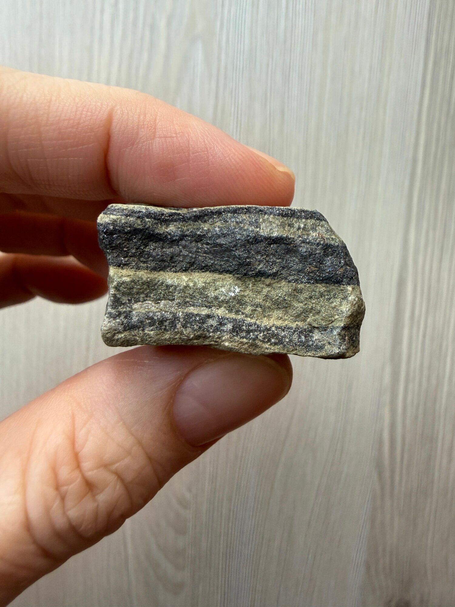 Эгирин-магнетитовый кварцит полосчатый, КМА, образец для коллекции минералов, 32гр