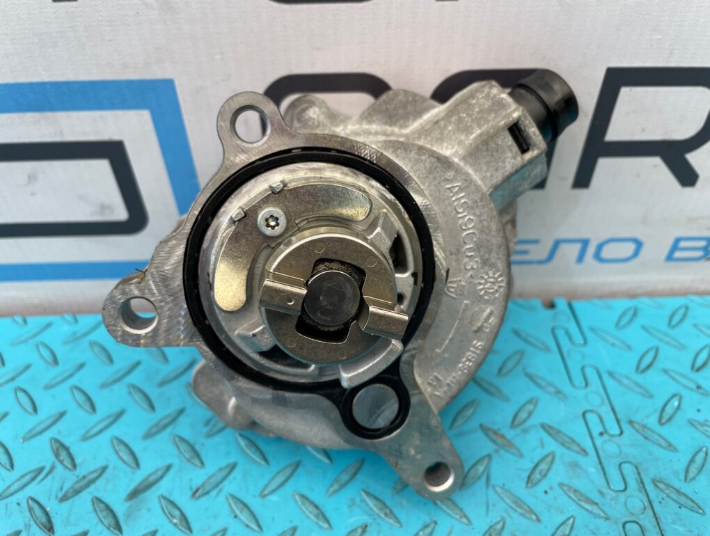 Насос вакуумный Jaguar XF 2014 X250 204PT 2.0 OEM JDE28148