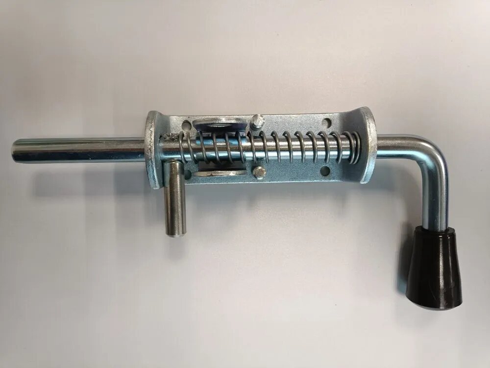 Засов для ворот, калиток пружинный (110) 250 мм с проушиной, цвет цинк