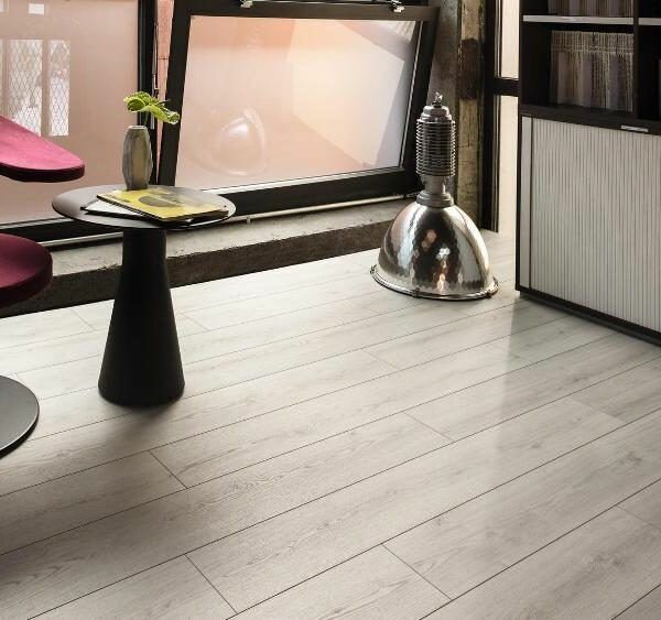 Ламинат Kaindl Natural Touch Standard Plank 8мм К4419 Дуб Восторг