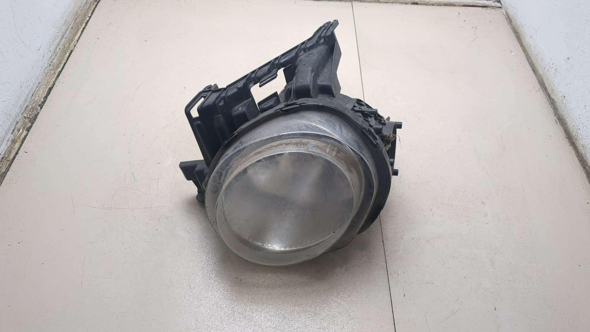 Фара (передняя) левая Nissan Juke Б/У