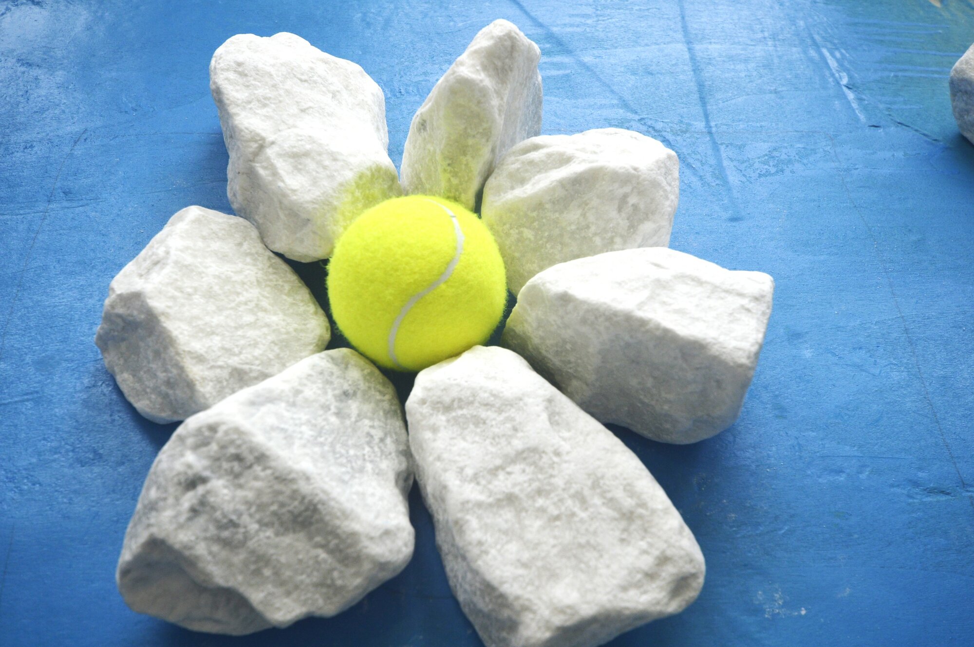 Мраморная крошка белая фр.40-70 Галька для ландшафтного дизайна и аквариумов Декоративный камень Щебень белый 10кг