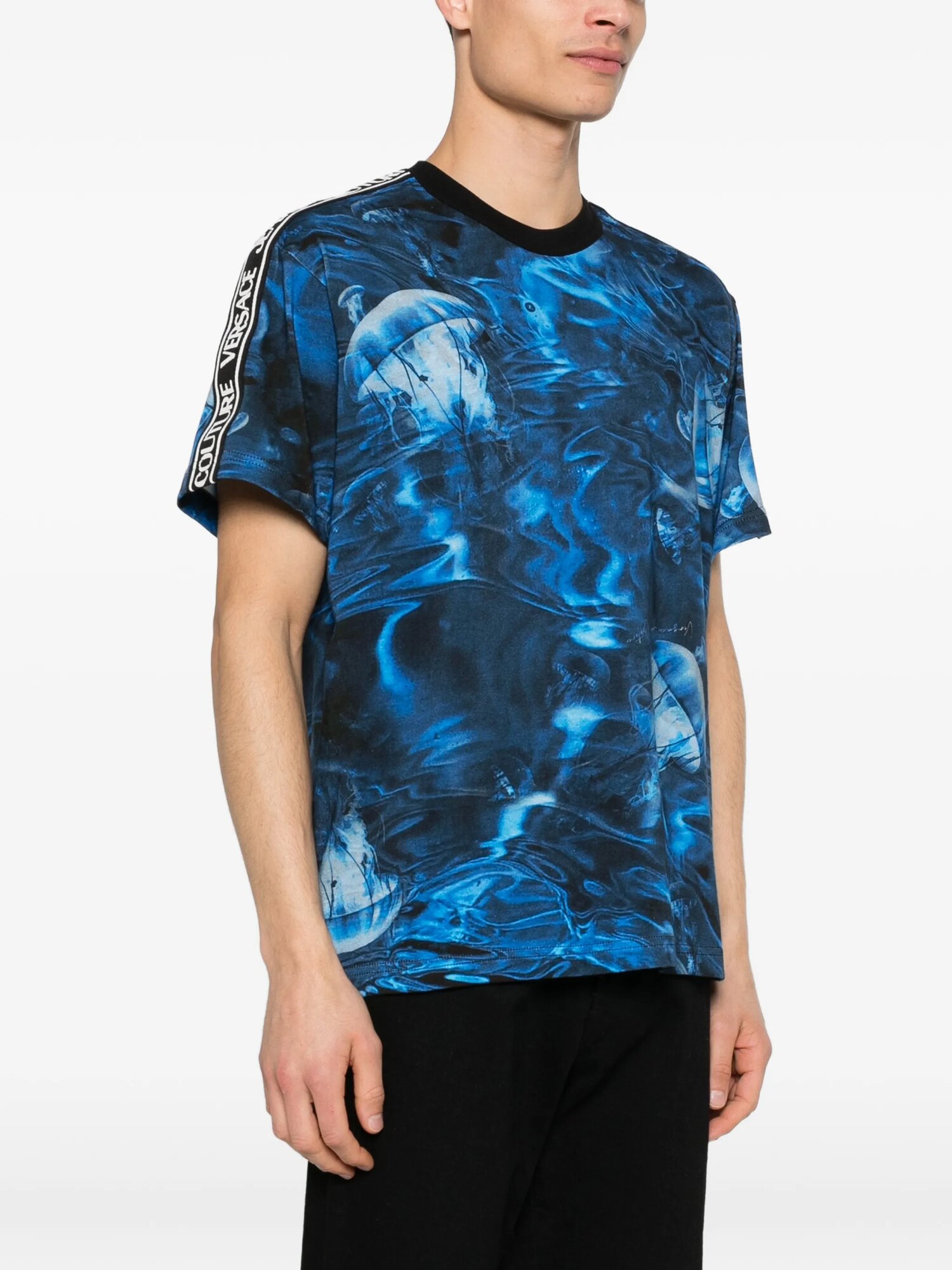 Футболка Versace Jeans Couture, размер 48 — фото 1