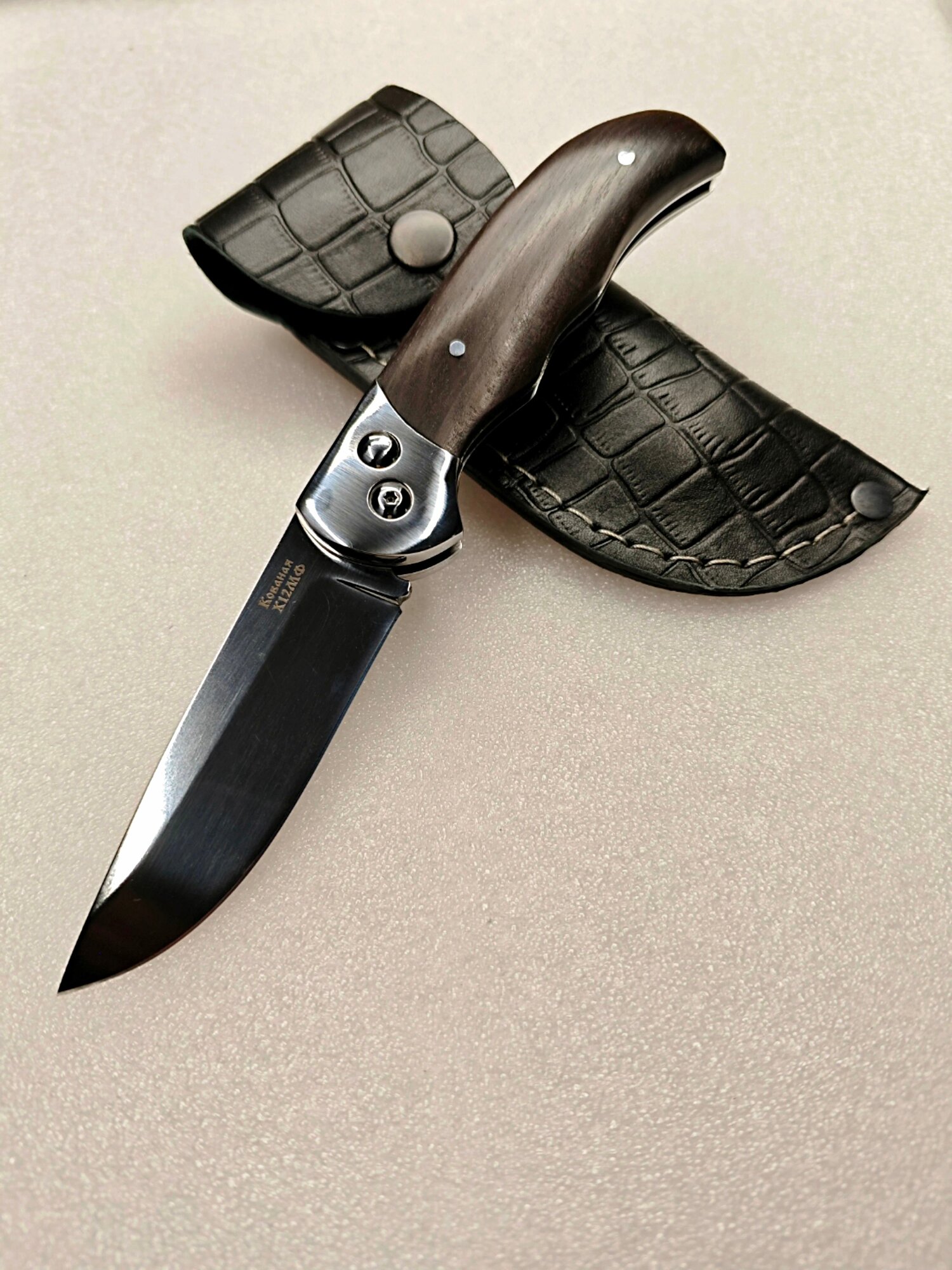 Нож выкидной автоматический с кнопкой Медведь Кованая Х12МФ длина 20 см ручная работа ножны натуральная кожа в комплекте