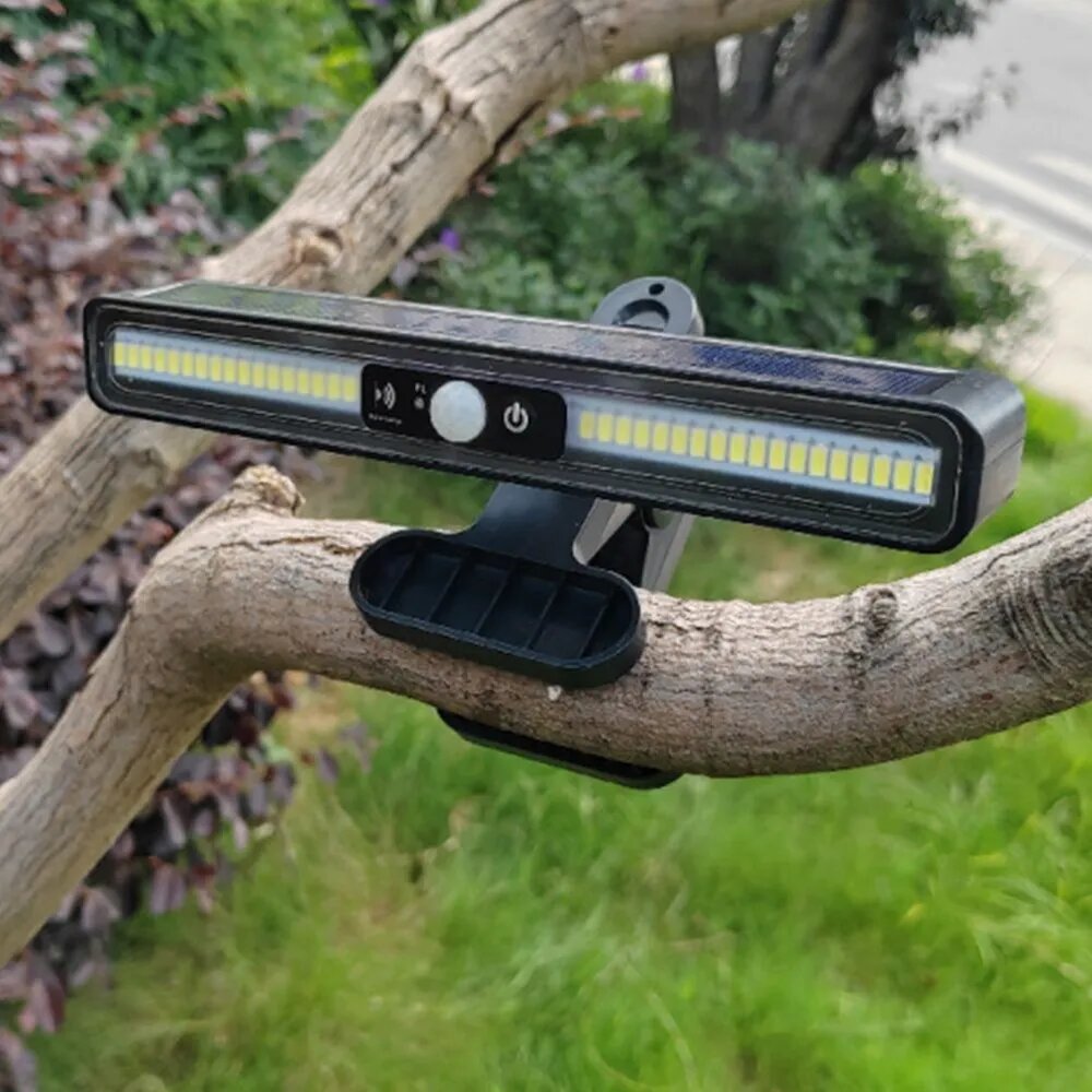 Уличный светильник TX-200 Solar induction lamp с датчиком движения и солнечной панелью, желтый цвет, 1 шт — фото 1
