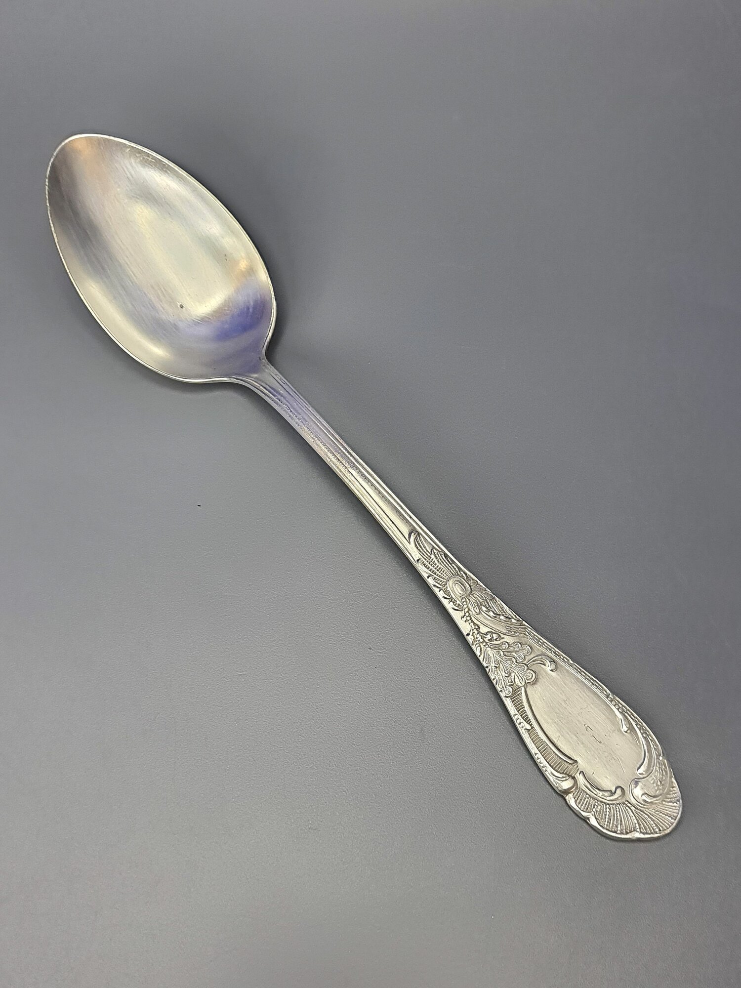 Винтажная столовая ложка большая Дубок, мельхиор, Киевский завод, СССР, 1960е годы