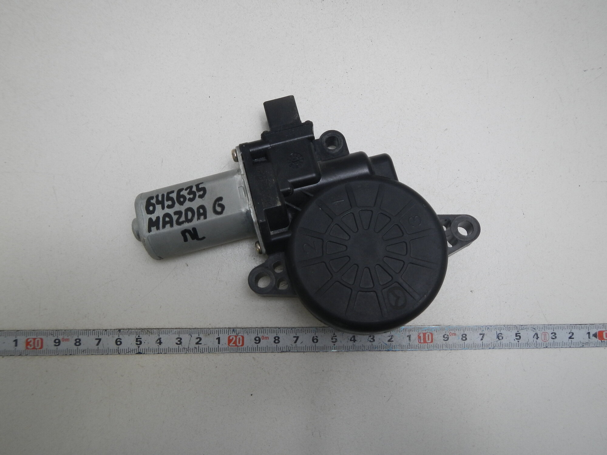 Б/У Моторчик стеклоподъемника, Mazda (Мазда)-6 (GH) (07-) MAZDA 6 (GH) (07-) передний левый Без видимых повреждений. 6456...