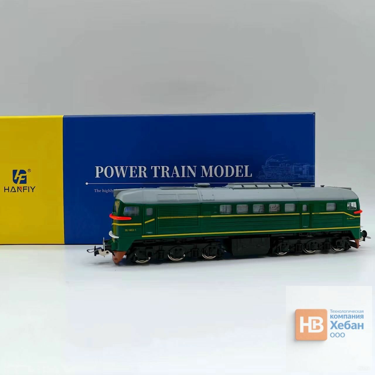 Модель российского тепловоза М62 в масштабе HO с питанием от рельсов, 1:87, с работающими фарами