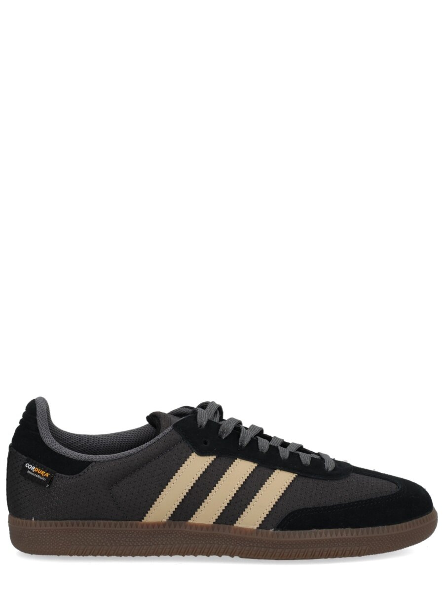 Кроссовки