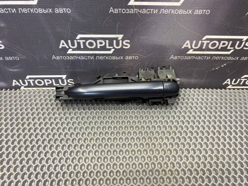 Наружная ручка двери Левый Задний Renault Megane 2008 (1.5 K9K) Б/У с пробегом Арт. 15933