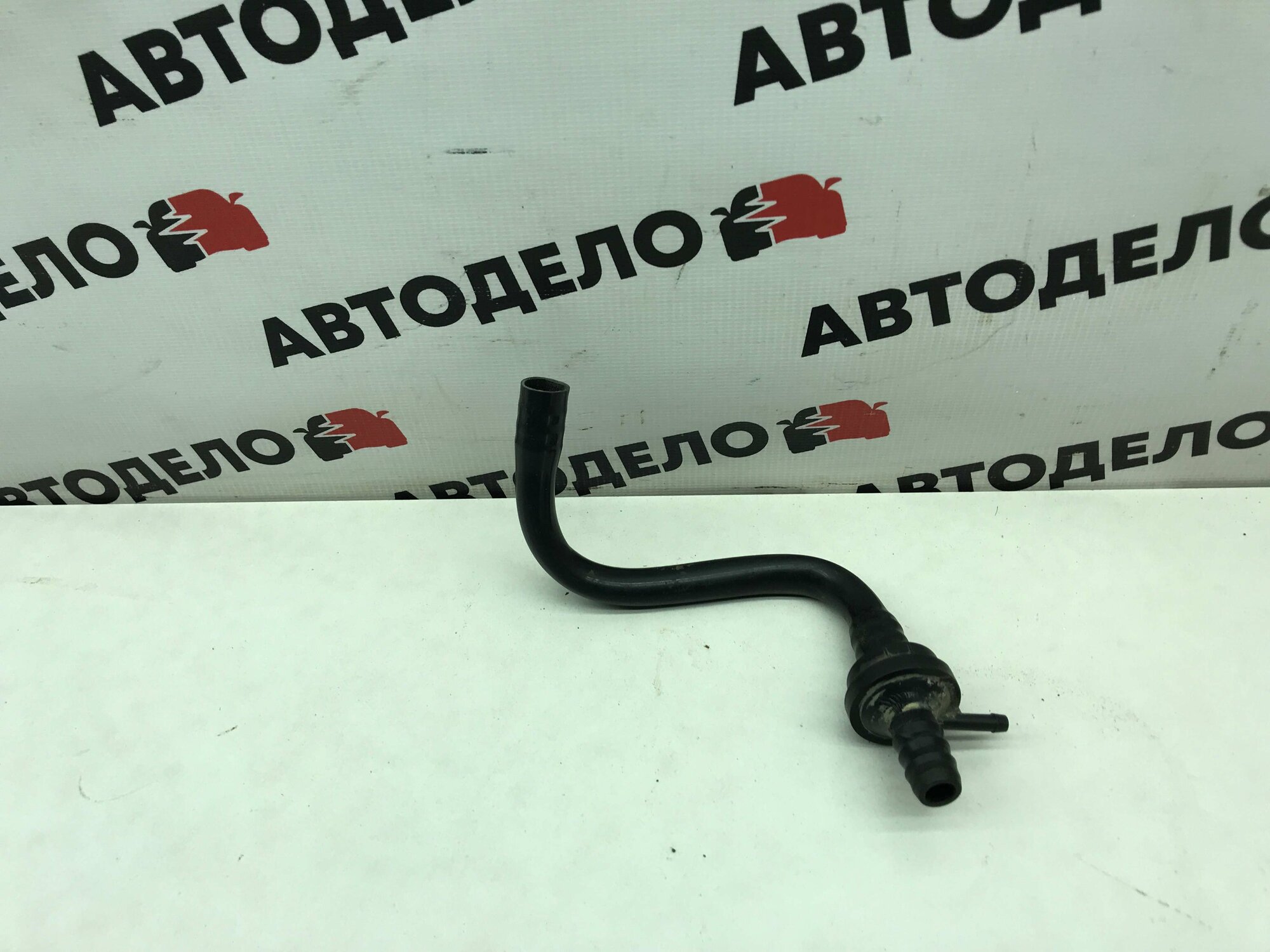 Трубка вакуумная с клапаном Chery Amulet (A15)