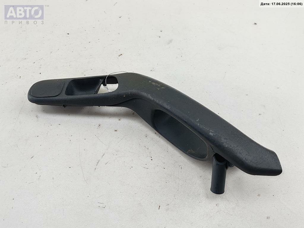 Ручка двери внутренняя передняя правая Volkswagen Passat B4