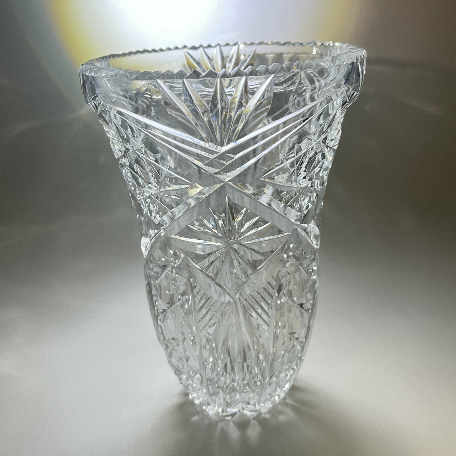 Ваза винтажная с резным геометрическим декором, хрусталь, алмазная грань, СССР