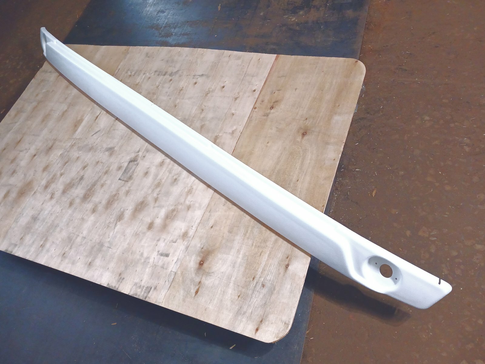 Панель лобовой вентиляции ПАЗ-32053, 4234