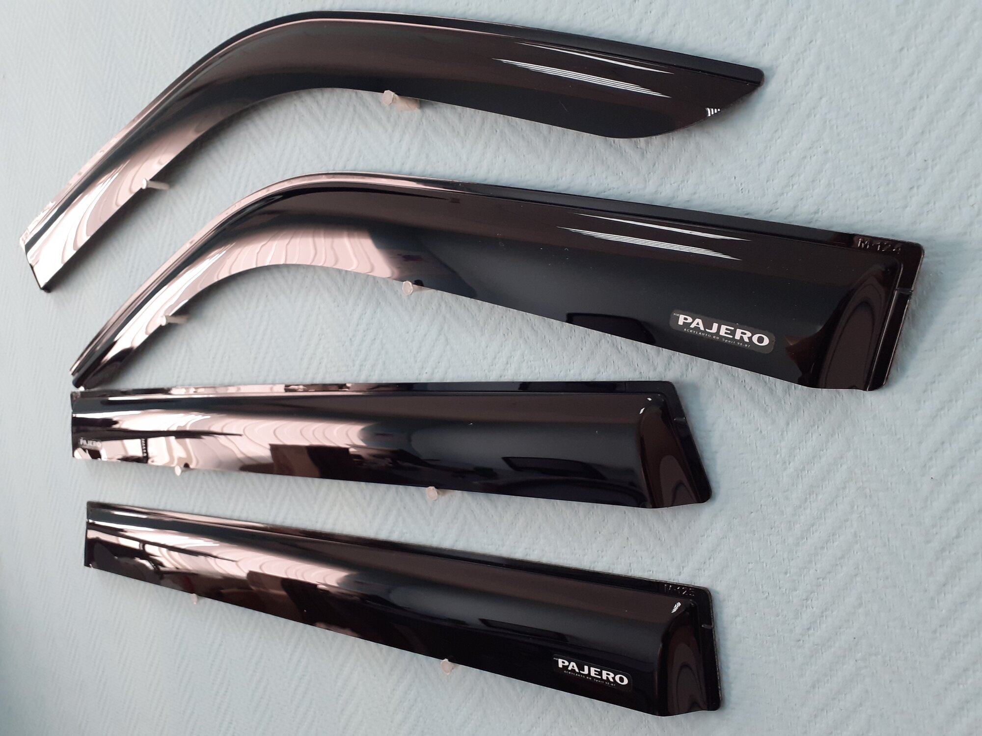 Дефлекторы окон Mitsubishi Pajero Sport с 1998 по 2007, к-т 4 шт, скотч 3M