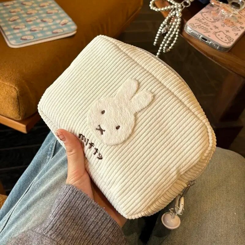 Kawaii Miffy Вельветовая косметичка большой емкости Портативная сумка для хранения Портативная сумка для ручек Менструальная сумка для хранения полотенец Подарок