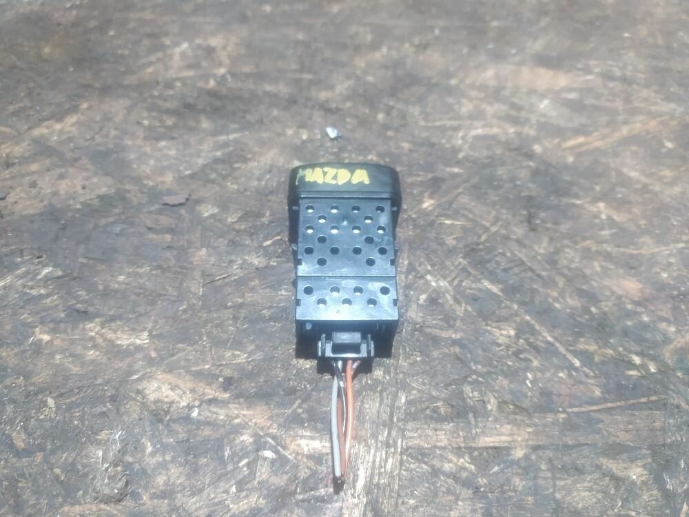 Кнопка освещения панели приборов Mazda 626 GE (1991 1997) Б/У с пробегом