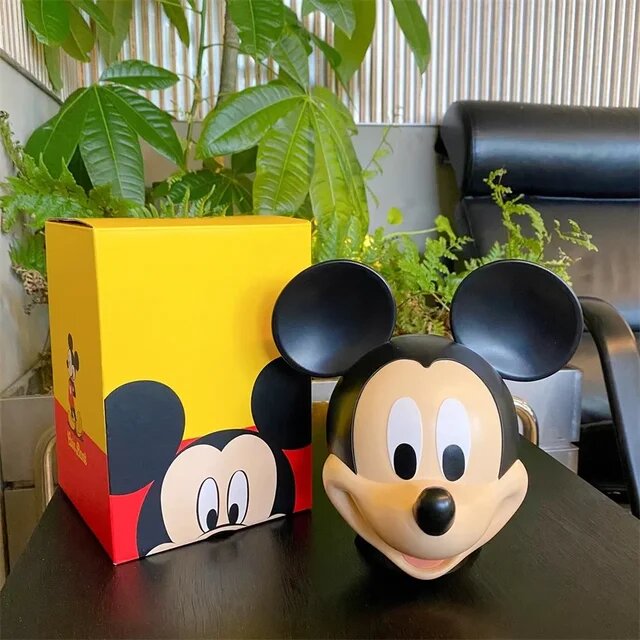 Минисо виниловая фигурка Микки Маус Disney