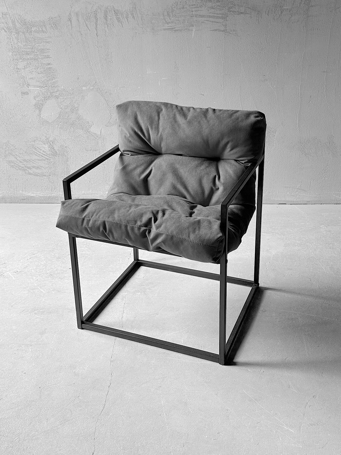 Кресло для обеденного стола Лофтовик Комфи + велюр серый